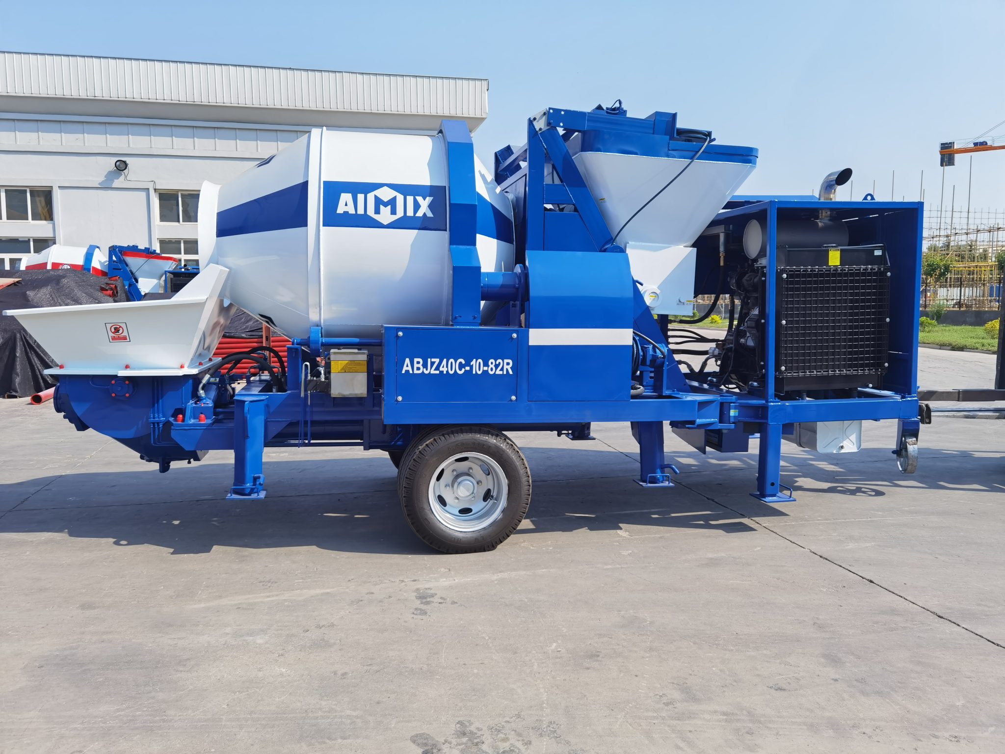 5 Advantages of Buying Small Concrete Pump